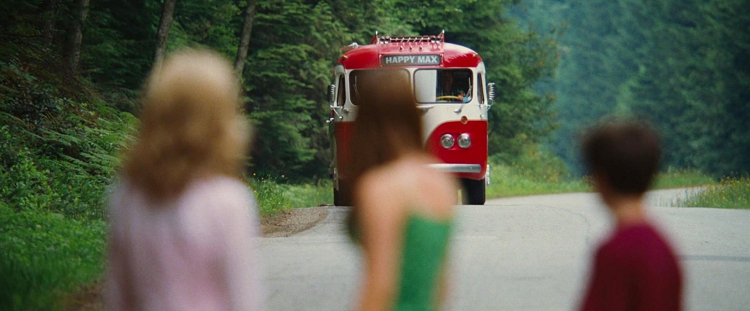 Runaway Vacation (2006) - Movies screencaps